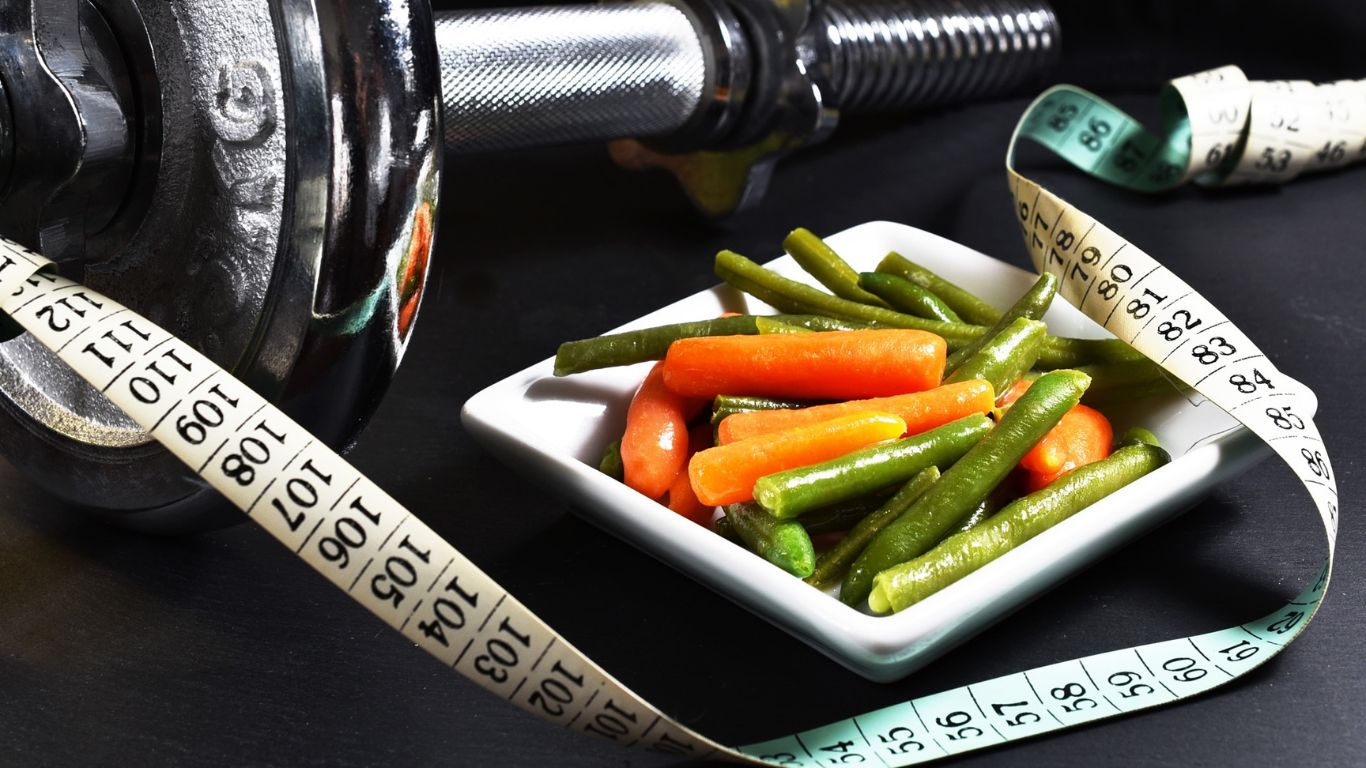 Debunking Diet Myths: Separating Fact from Fiction in the Fitness World | Thundrbro